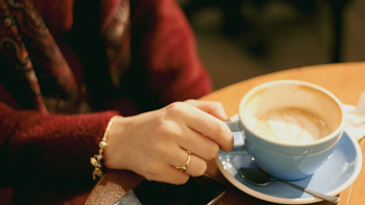 Life Between Sips – Everyday Conversations, Sipped Slowly